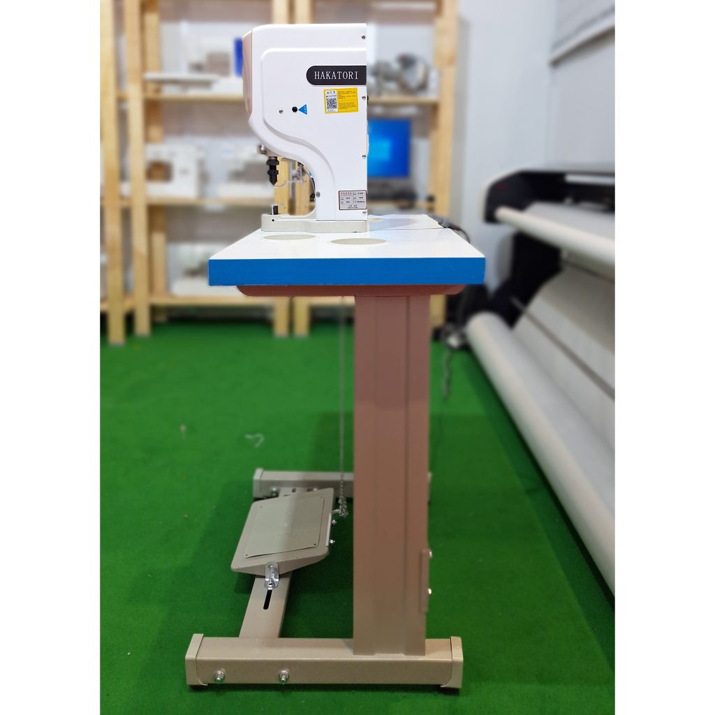 MESIN RIVET SERVO SNAP BUTTON / MESIN PASANG KANCING HAKATORI 818 ...