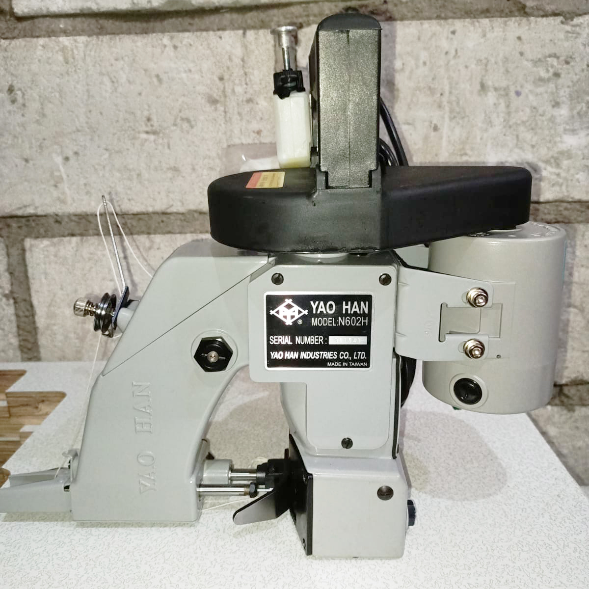 Mesin Jahit Karung Portable High Speed YAOHAN N602H - Toko Mesin Jahit
